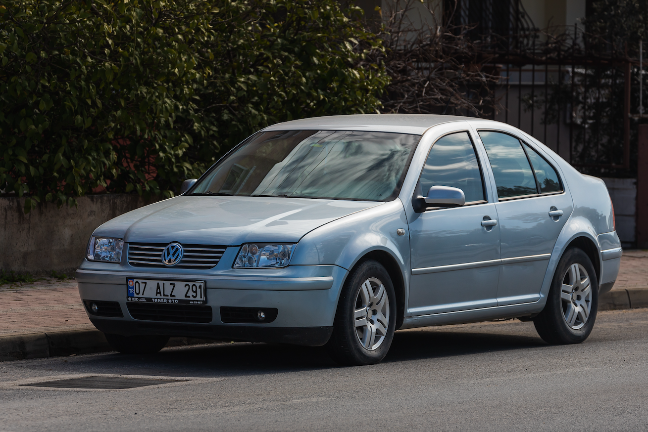 Volkswagen Bora: The German Elegance in the Jetta Series of Compact Cars - Adwhit